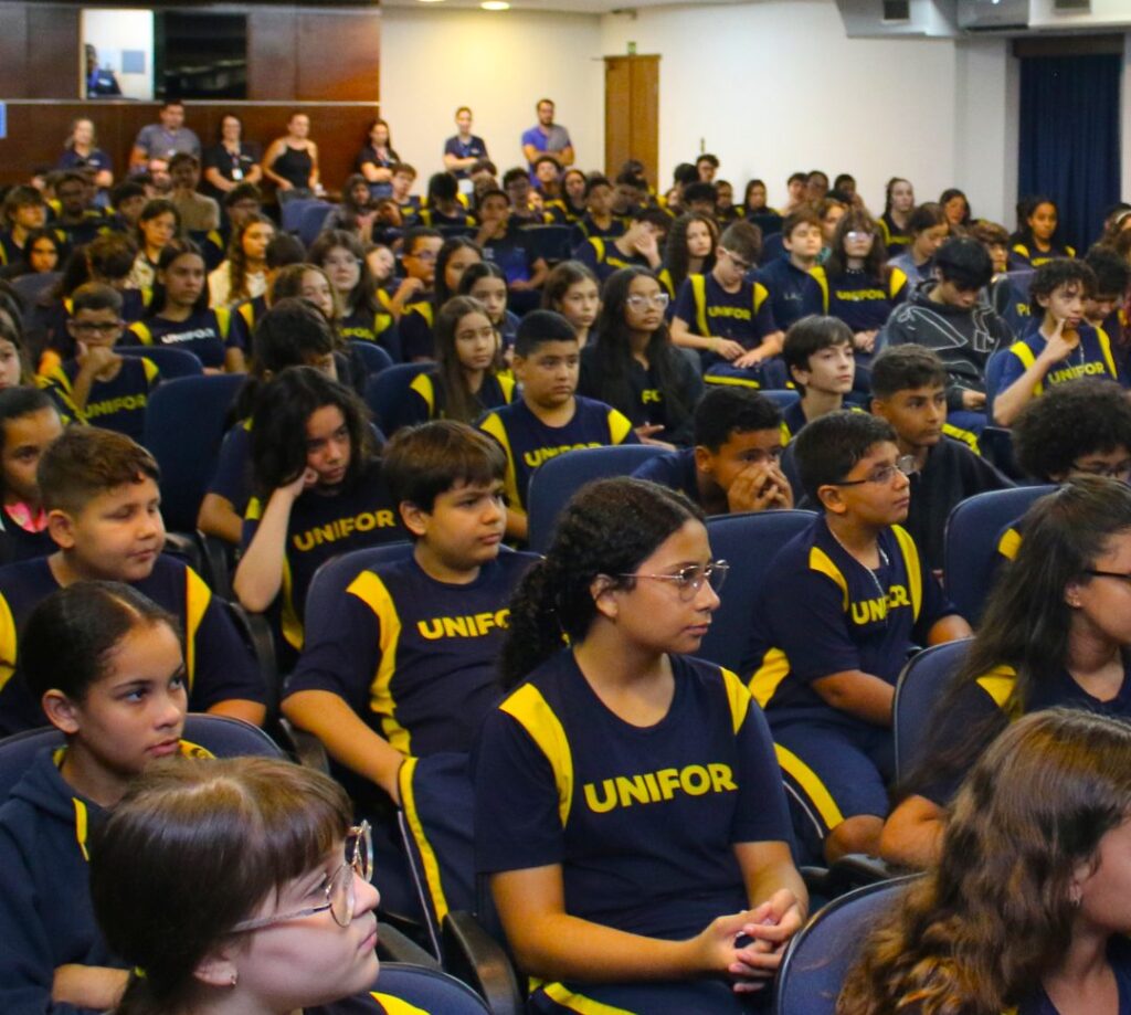 Colégio UNIFOR celebra 56 anos de história e tradição em Formiga ...