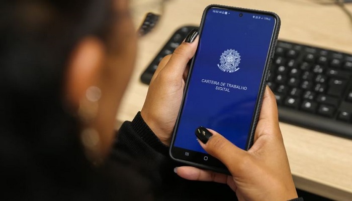 Taxa de desemprego sobe para 6,1% no primeiro trimestre de 2026, aponta ...