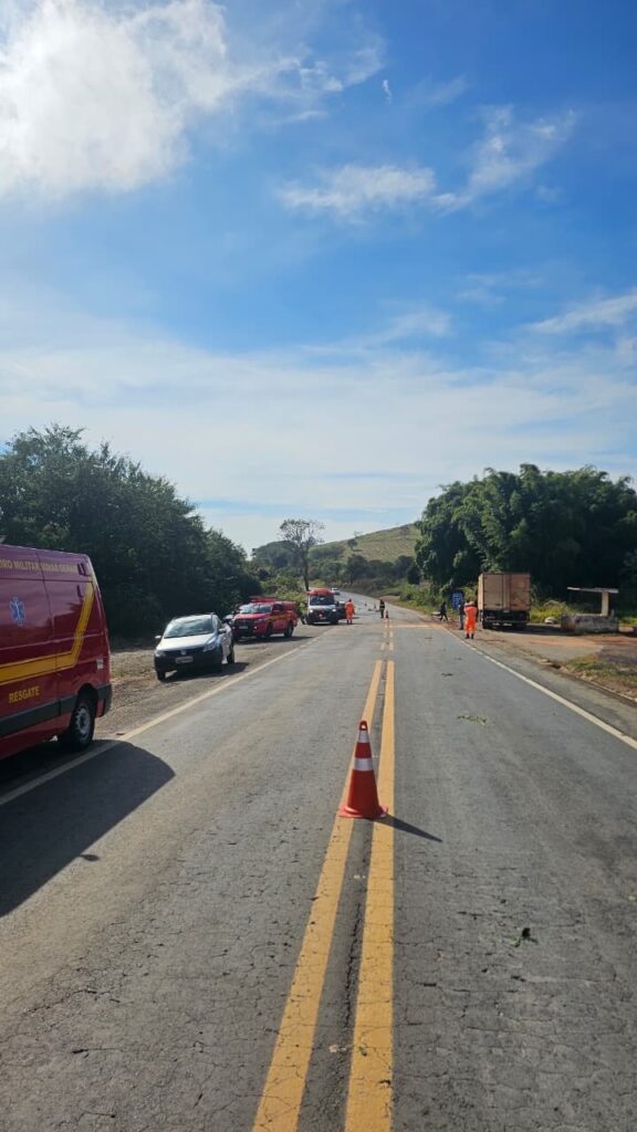 Oliveira: colisão frontal na MGC-369 deixa motorista ferido - Últimas ...